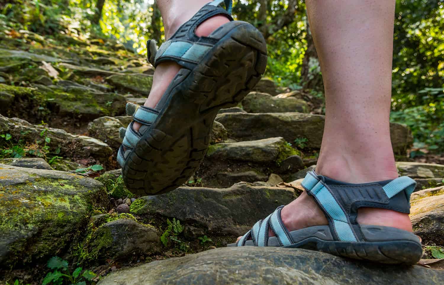 Les 7 meilleures sandales de randonnée pour femme (guide 2024)