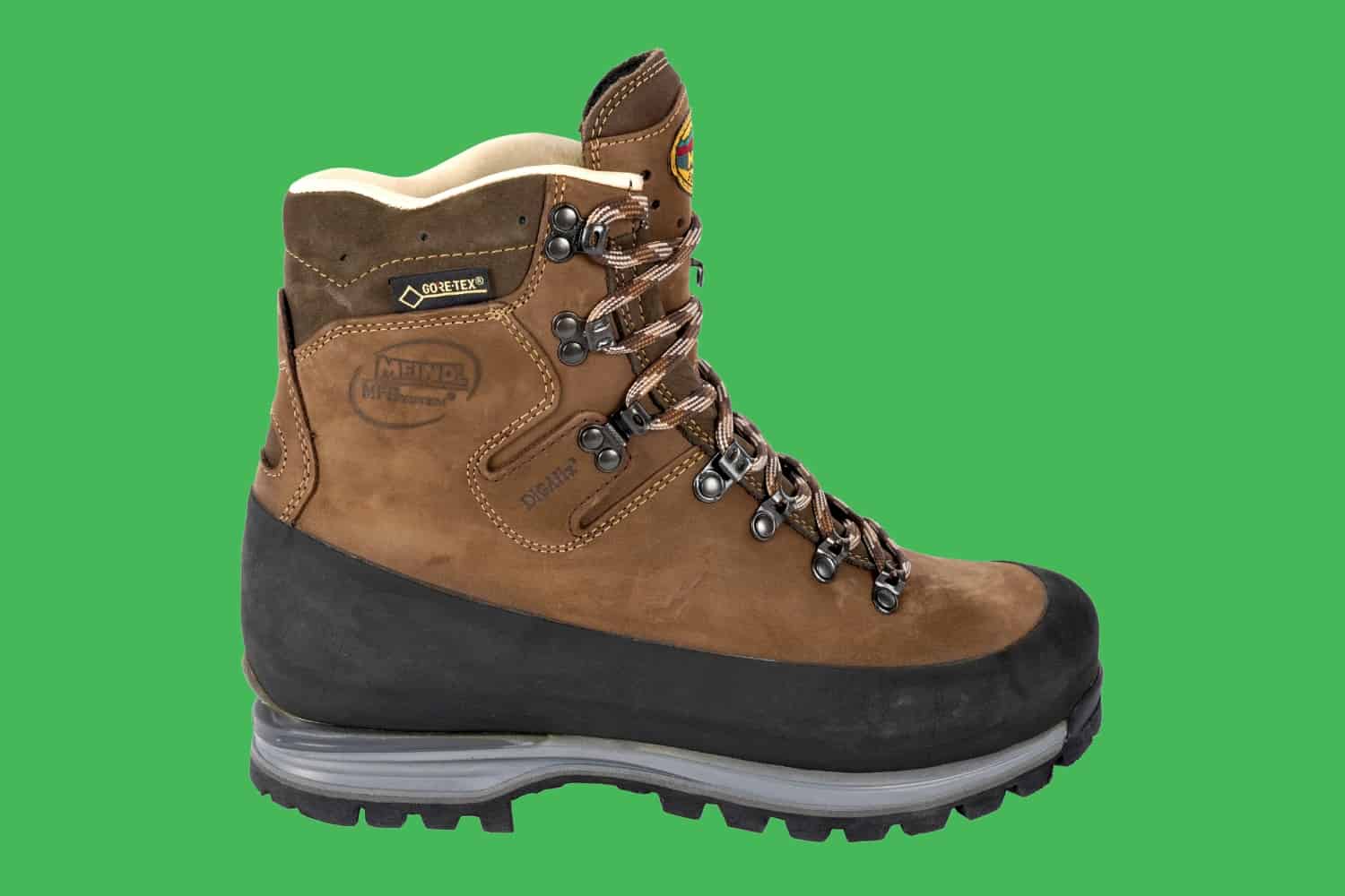 Les 9 meilleures chaussures de randonnée 2025 (guide complet)